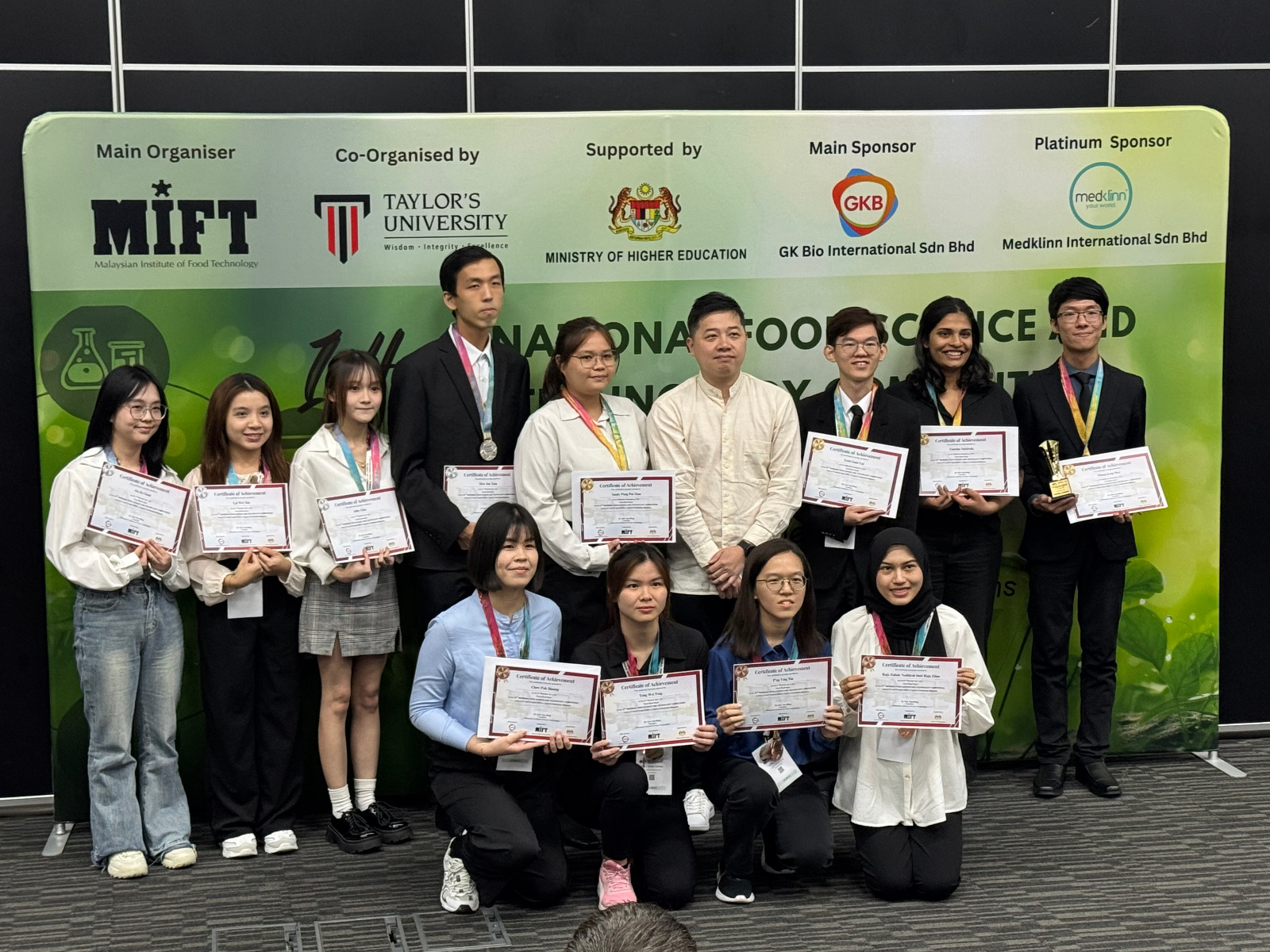 USM News Portal - USM TRIUMPHS AT FOOD TECH COMPETITION 2025, EARNS SPOT AT ASEAN FOOD CONFERENCE